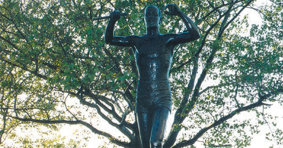 Jesse Owens Statue